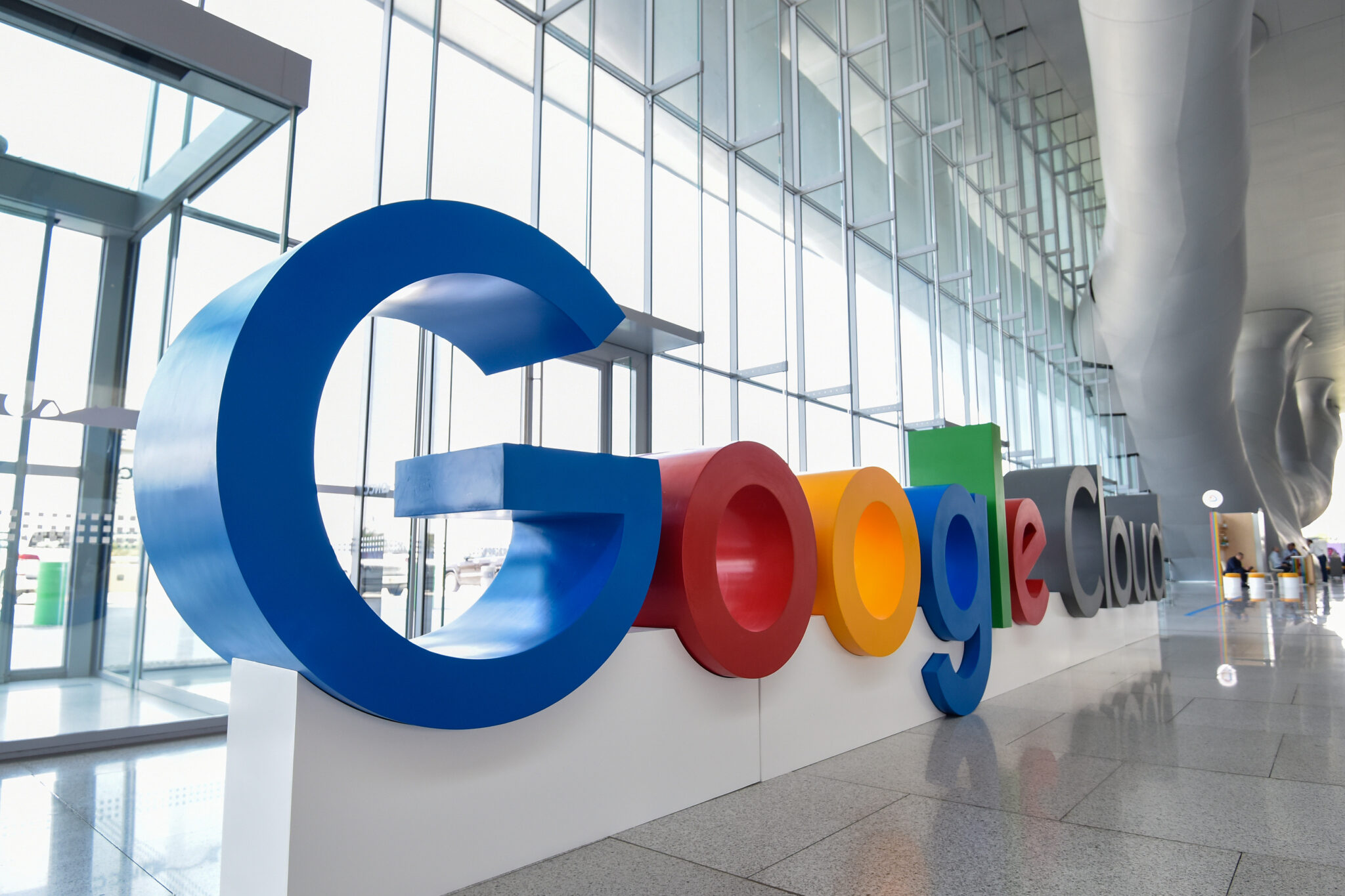 First Google Cloud region in the GCC and North Africa launched in QFZ - Qatar Free Zones