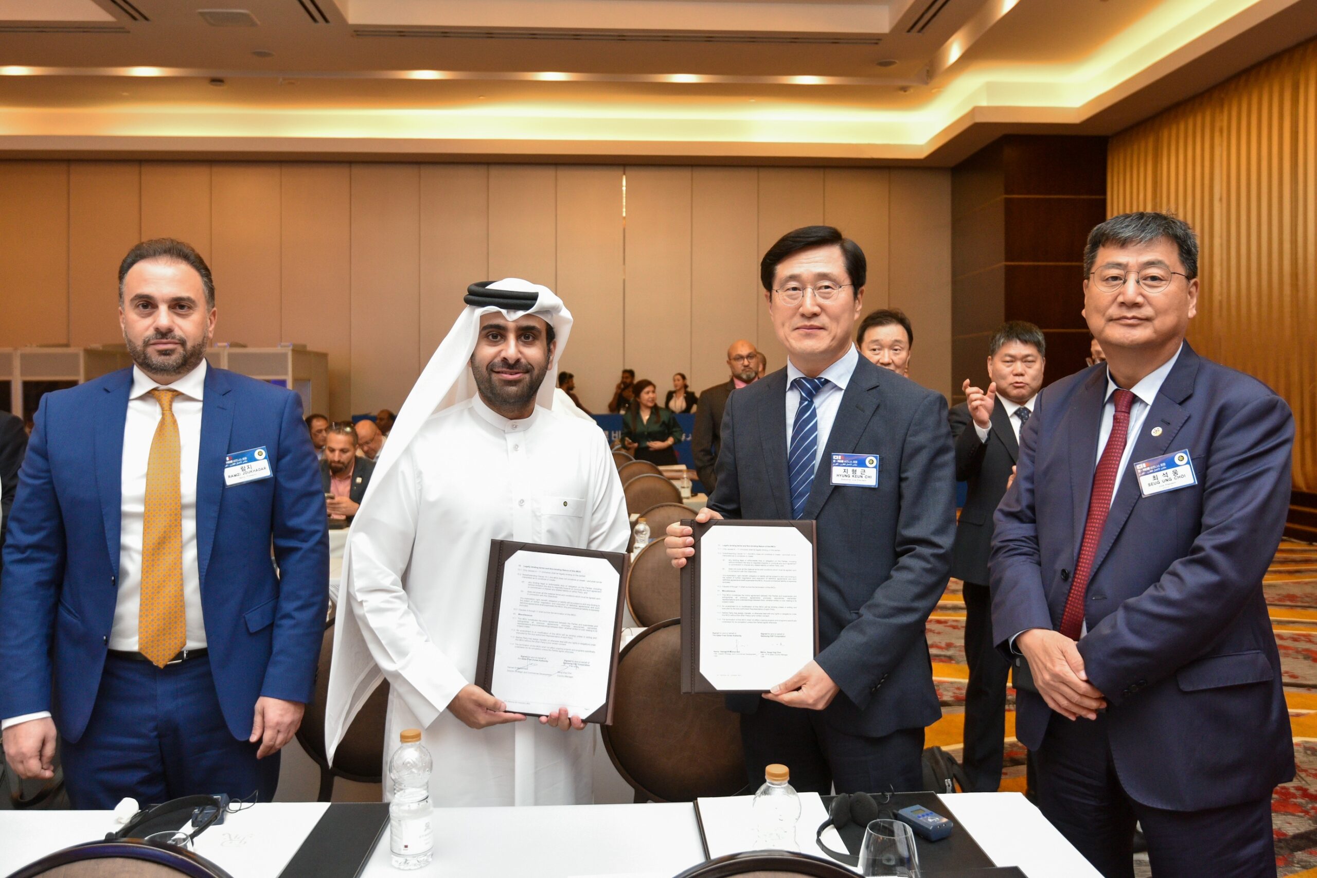 هيئة المناطق الحرة في قطر وسامسونج سي آند تي كوروبريشن توقعان مذكرة ...